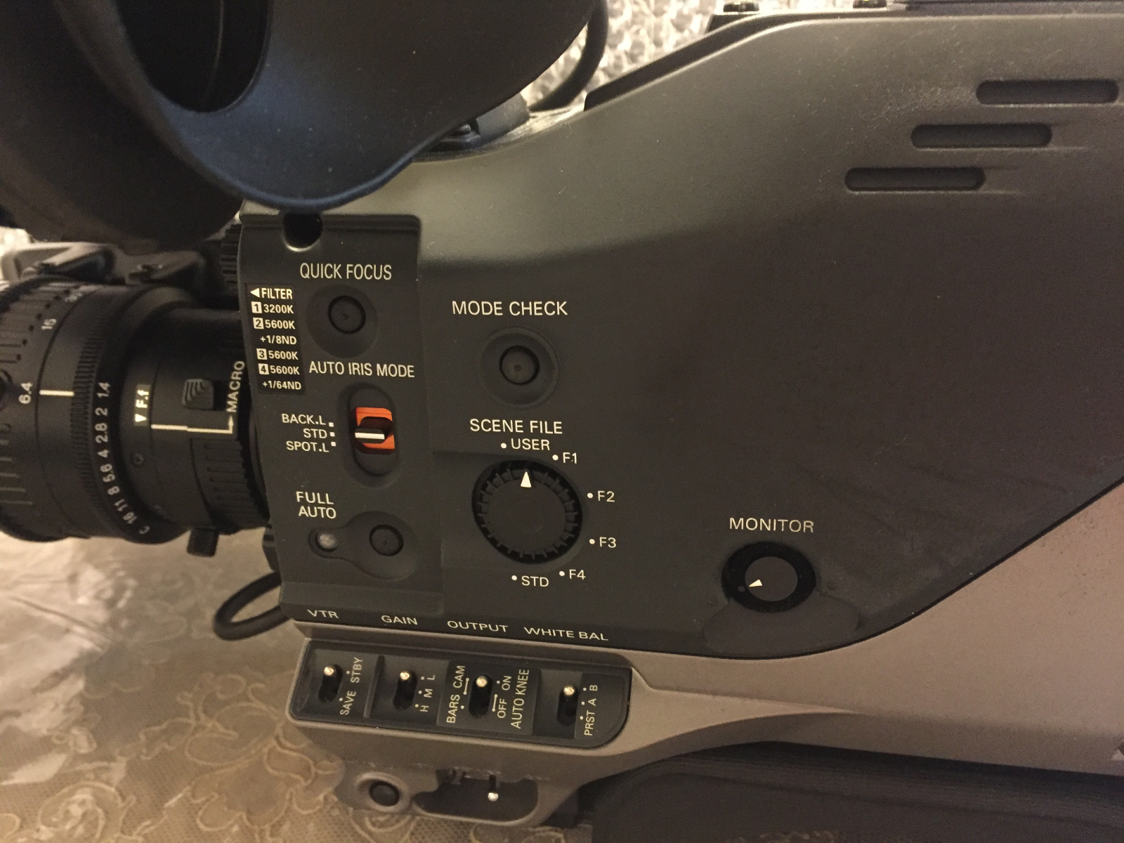 PANASONIC AG-200 DVC 1/2" 3-CCD Camcorder Fujinon S20x6 4BRM DVCAM 3CCD ...