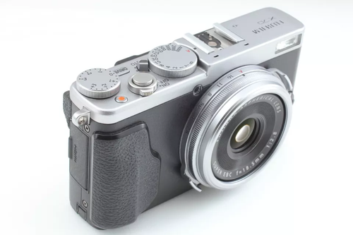 Fujifilm FinePix X70 Compact Digital Camera -in 90% New Good Condition ...