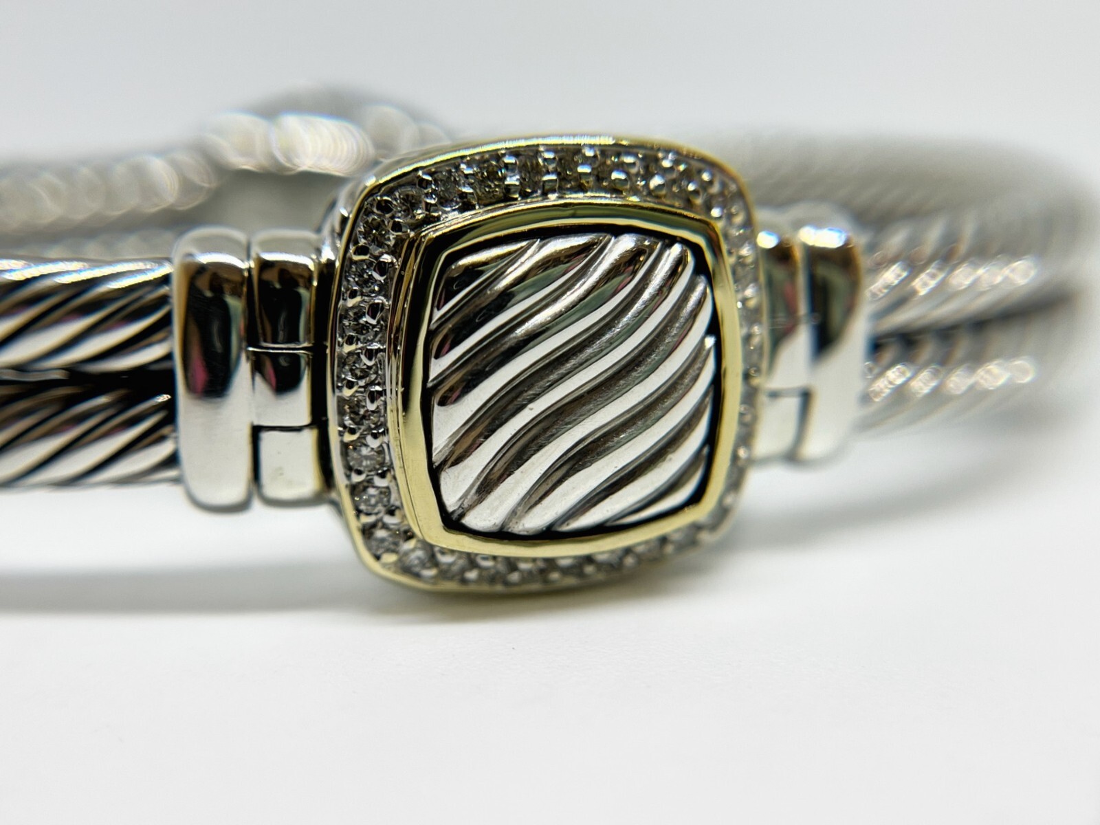 David Yurman 18K/SS Pave Diamond Albion Bangle Bracel… - Gem