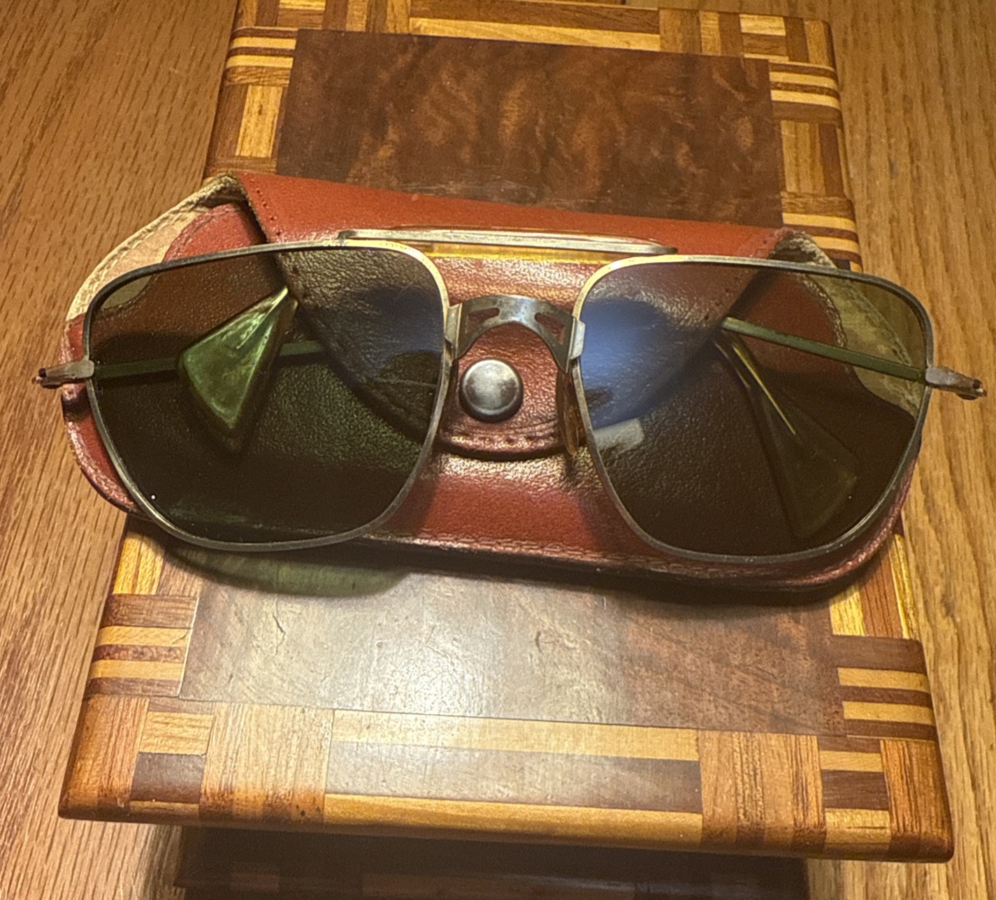 Vintage WWII Era Sunglasses Pilot Aviator USAAF Sungl… - Gem
