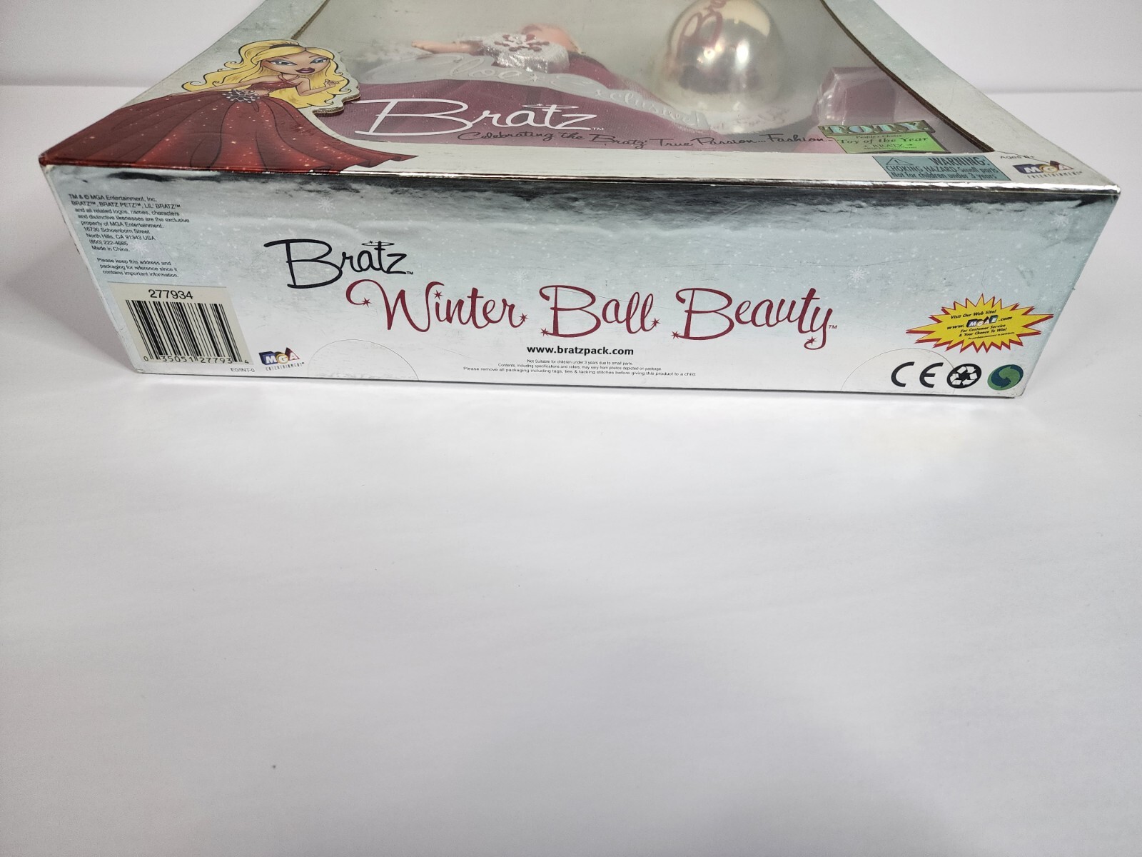 Bratz Winter Ball Beauty Cloe Doll 2004 Exclusive Collector's Edition w ...