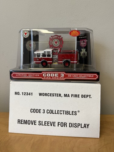 CODE 3 Collectibles Worchester MA E-One Fire Engine, 1:64 Scale 12341 ...