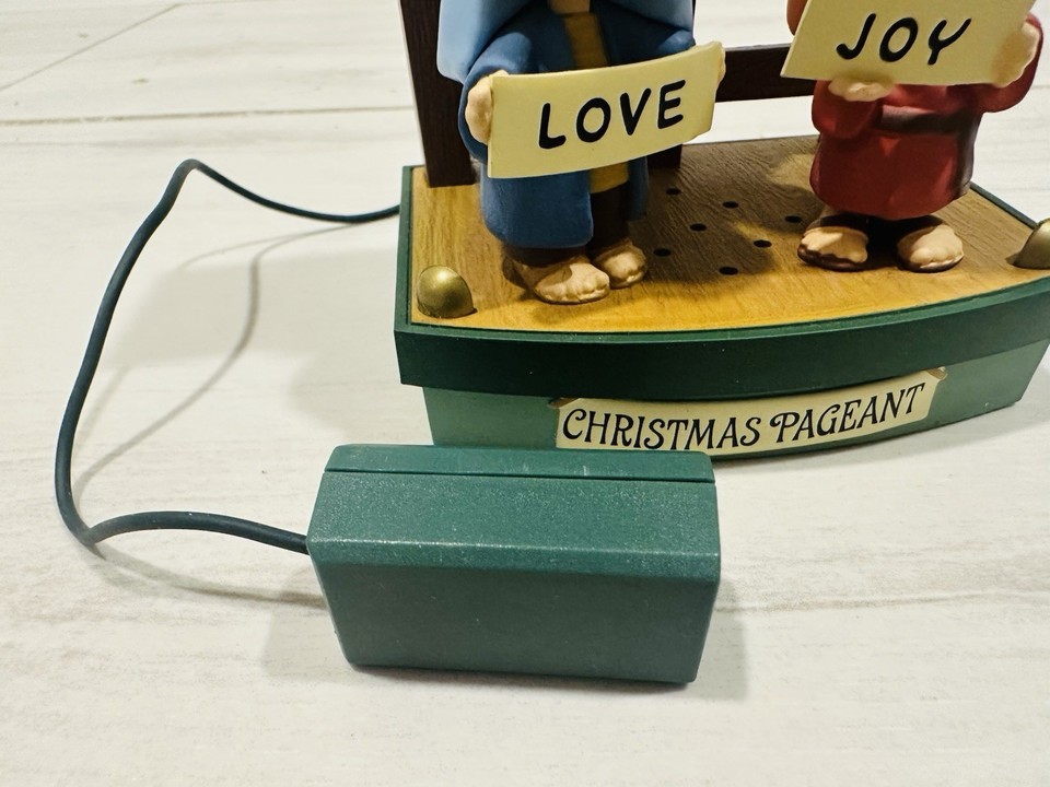 2012 Hallmark PEANUTS PAGEANT Magic Cord Ornament The Peanuts Gang ...