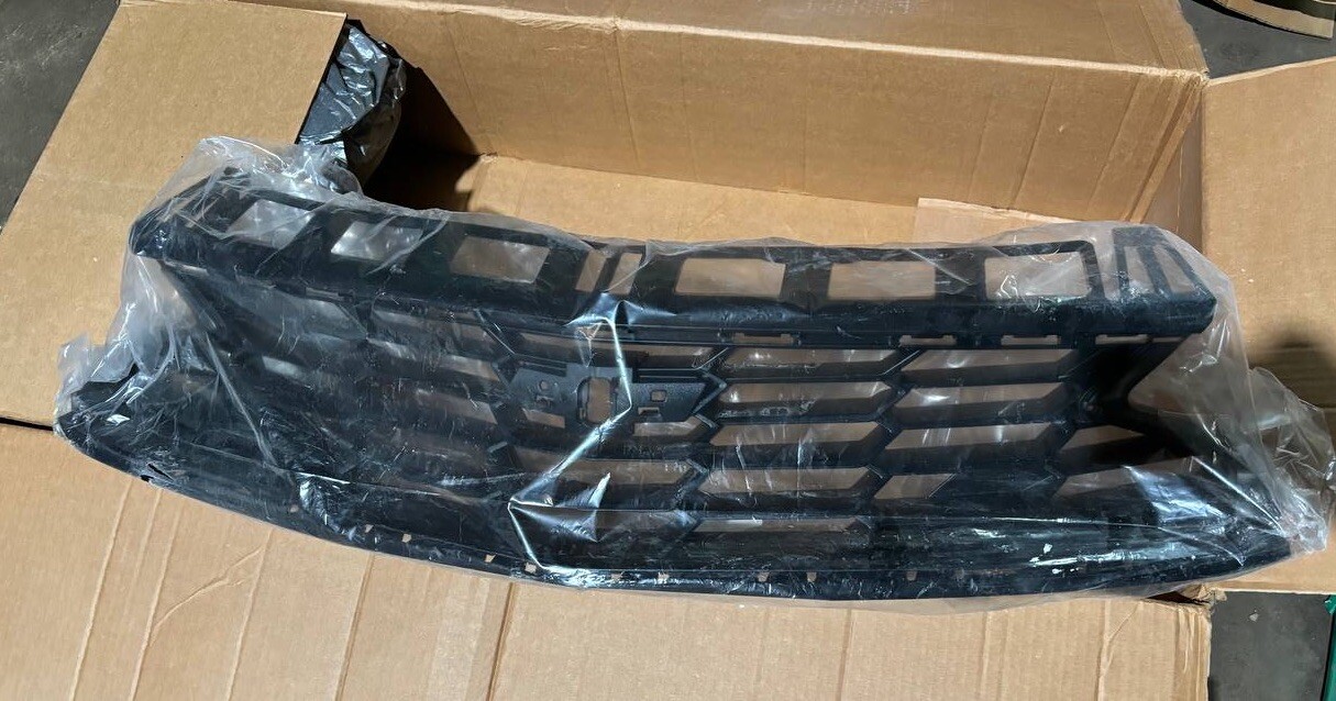2019-2023 Chevrolet Camaro Front Upper Grille OEM NEW 84047465 | eBay