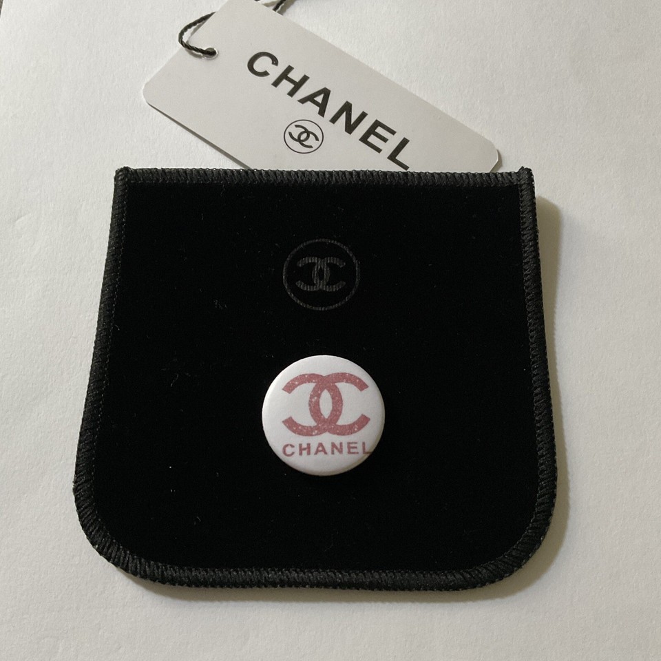 Rare CHANEL BADGE & POCHETTE VELOURS SIGLE Paris Haute Couture | eBay