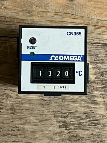 Omega High Temperature Controller CN355-SC Used | eBay