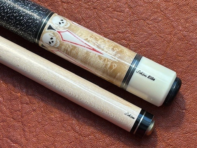 Schon Pool Cue Model Elite 2400-4. With Schon Shaft. Linen Wrap. Red ...