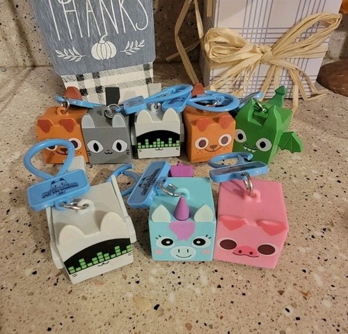 Pet Simulator 8 Lot Key Chains Dog Cat Dragon Unicorn pig Roblox | eBay