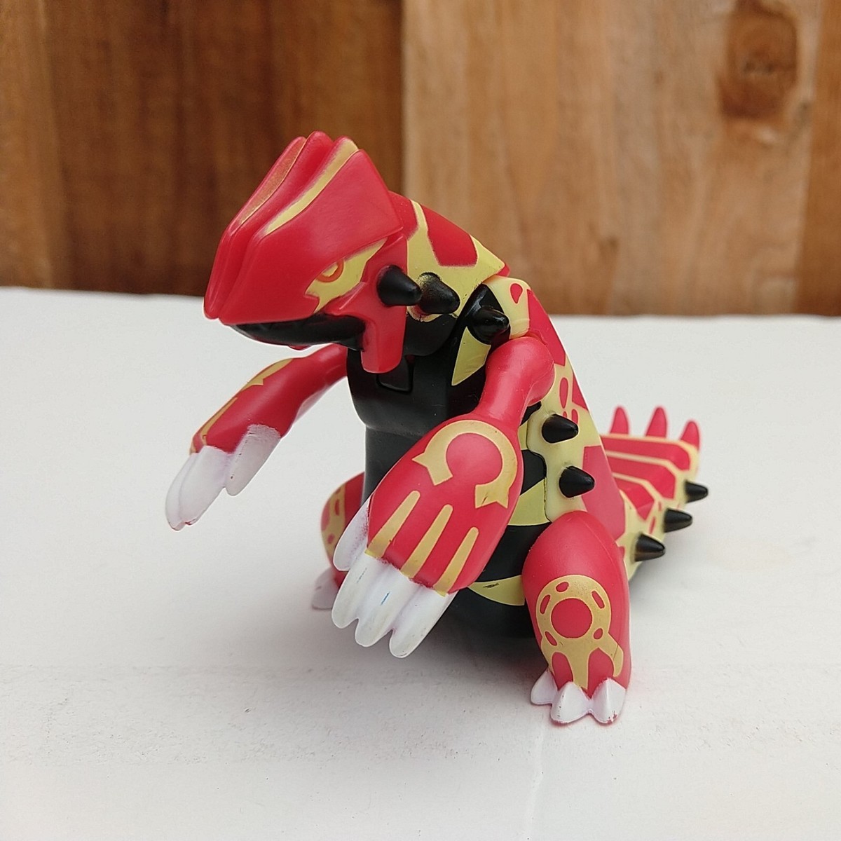 Pokemon Primal Groudon Figure