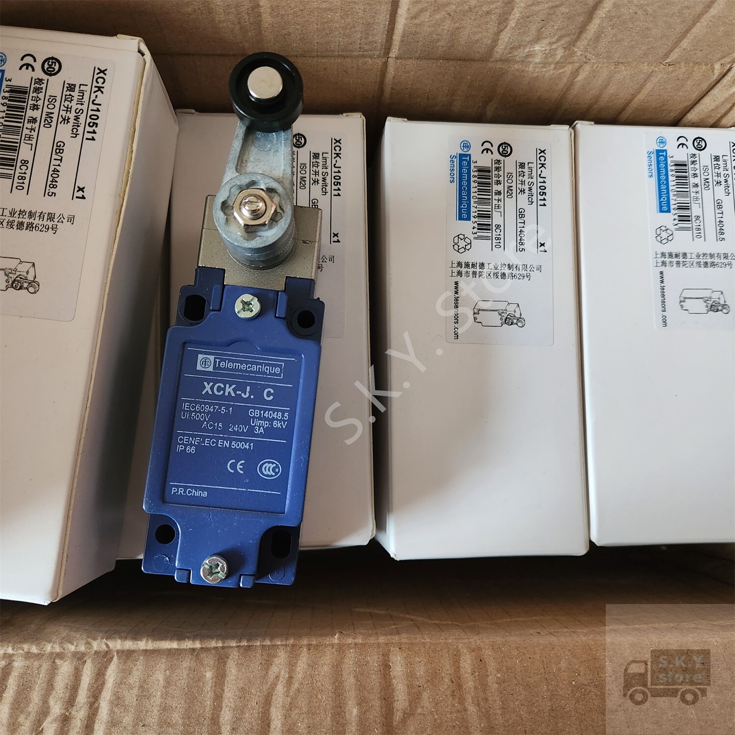 1 x New in Box XCK-J10511 / XCKJ10511 Telemecanique LIMIT SWITCH, Free ...