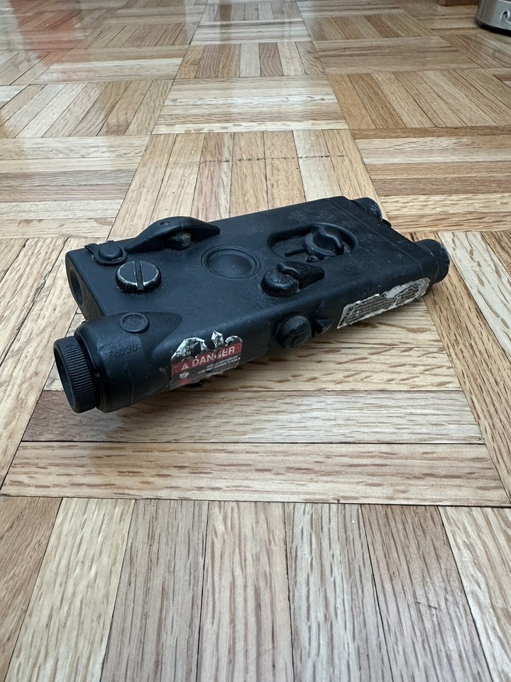 Insight PEQ2-A IR laser | eBay