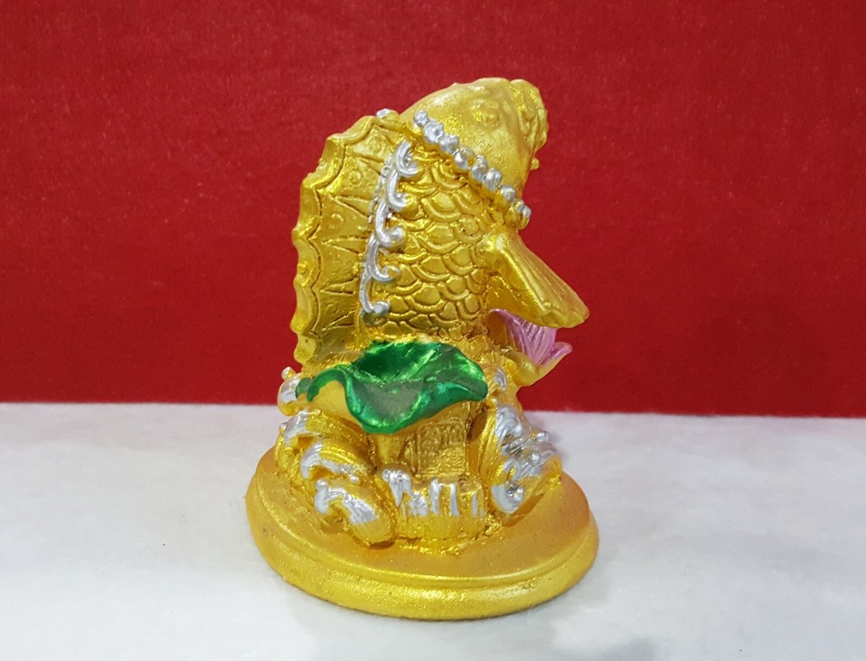 Gold Fish Carp Statue Feng Shui Wealth Rich Animal Decor Desk Shelf ...