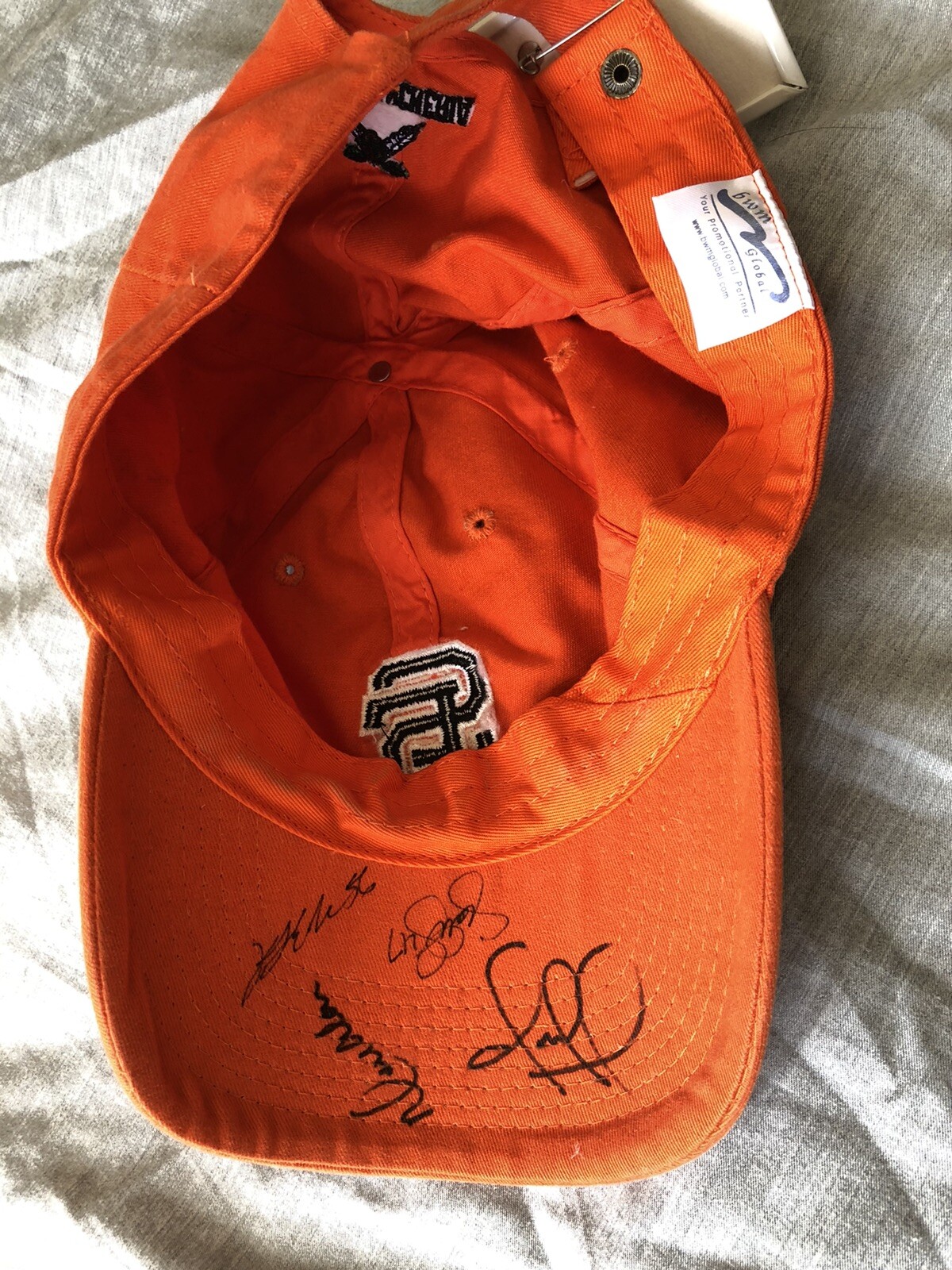 SF Giants Omar Vizquel, Noah Lowry, Scott Eyre Autographed Baseball Cap ...