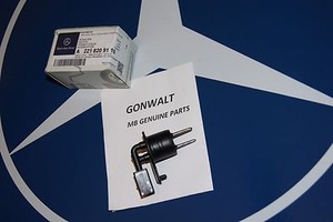 Mercedes Benz Genuine Washer Fluid Level Sensor C CL CLS E G S SLK ...