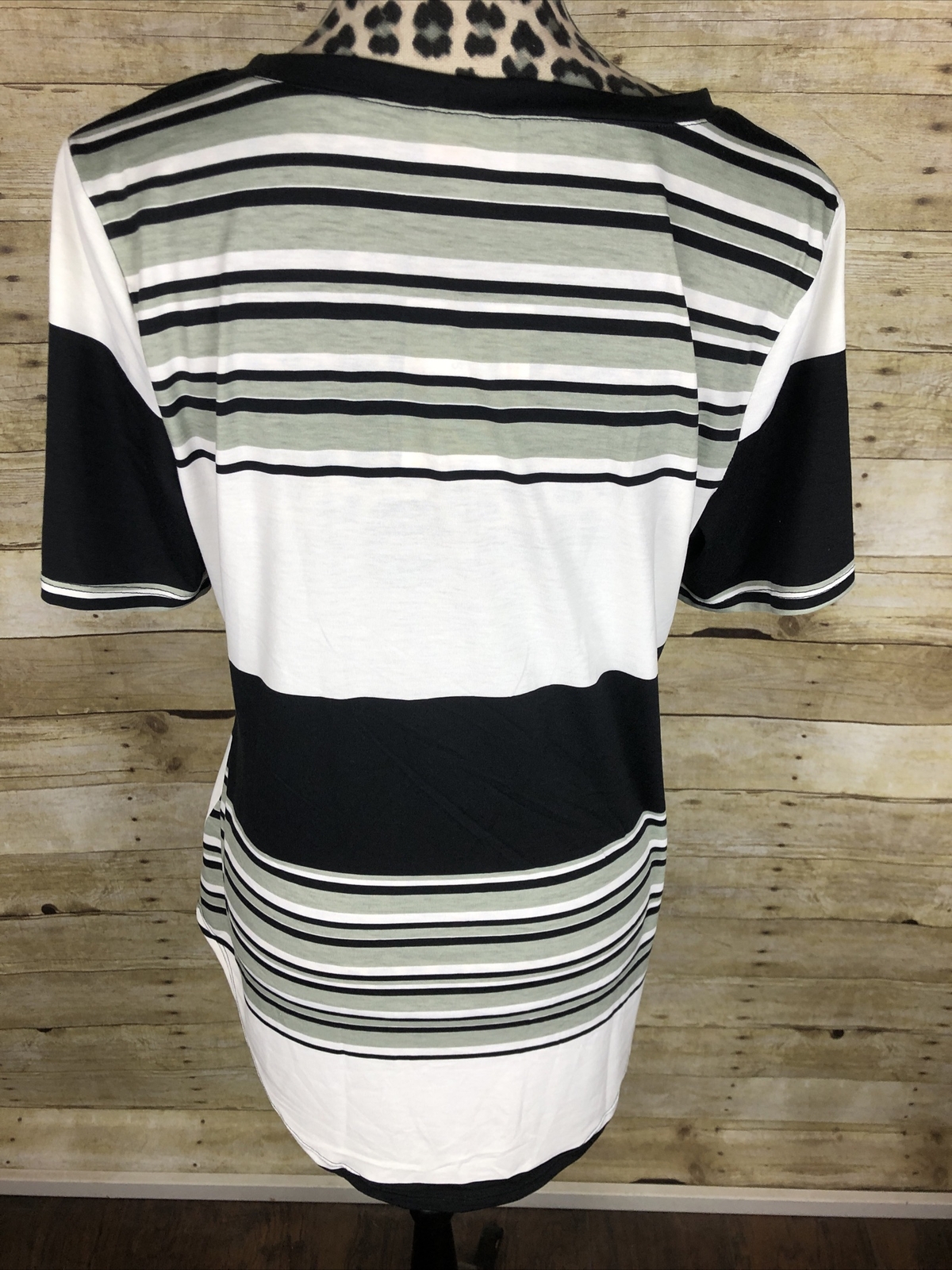 LuLaRoe Iris Tunic T Shirt Top V Neck sz Small ~ NWT | eBay