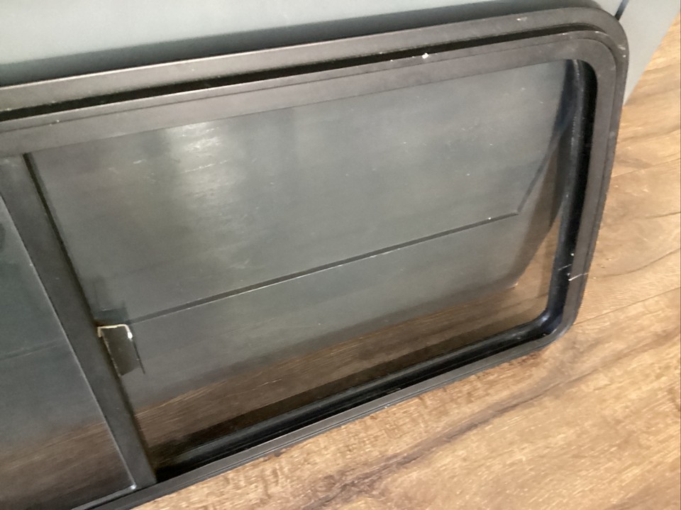 1980 1996 FORD F150 REAR SLIDING GLASS REAR WINDOW WINDSHEILD F250 F350 ...