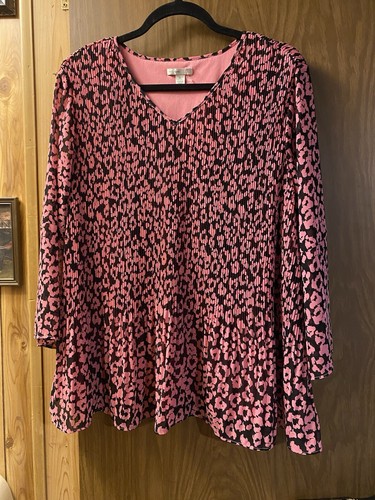EST 1948 Pink & Black Animal Print 3/4 Sleeve Top Size XL NWOT | eBay