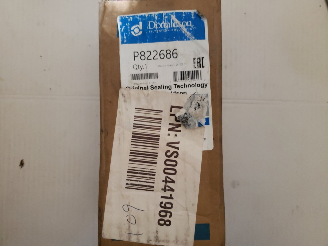 DONALDSON P822686 - Air filter cross reference