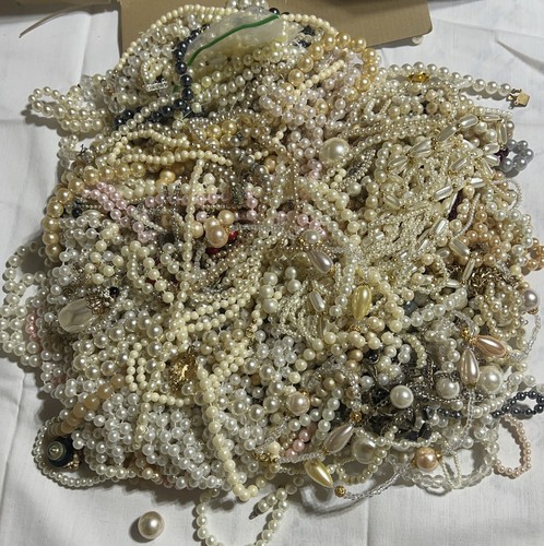 Huge 6Lbs Vintage Broken Jewelry Pearls Bead Lot for Crafting Or Repair ...