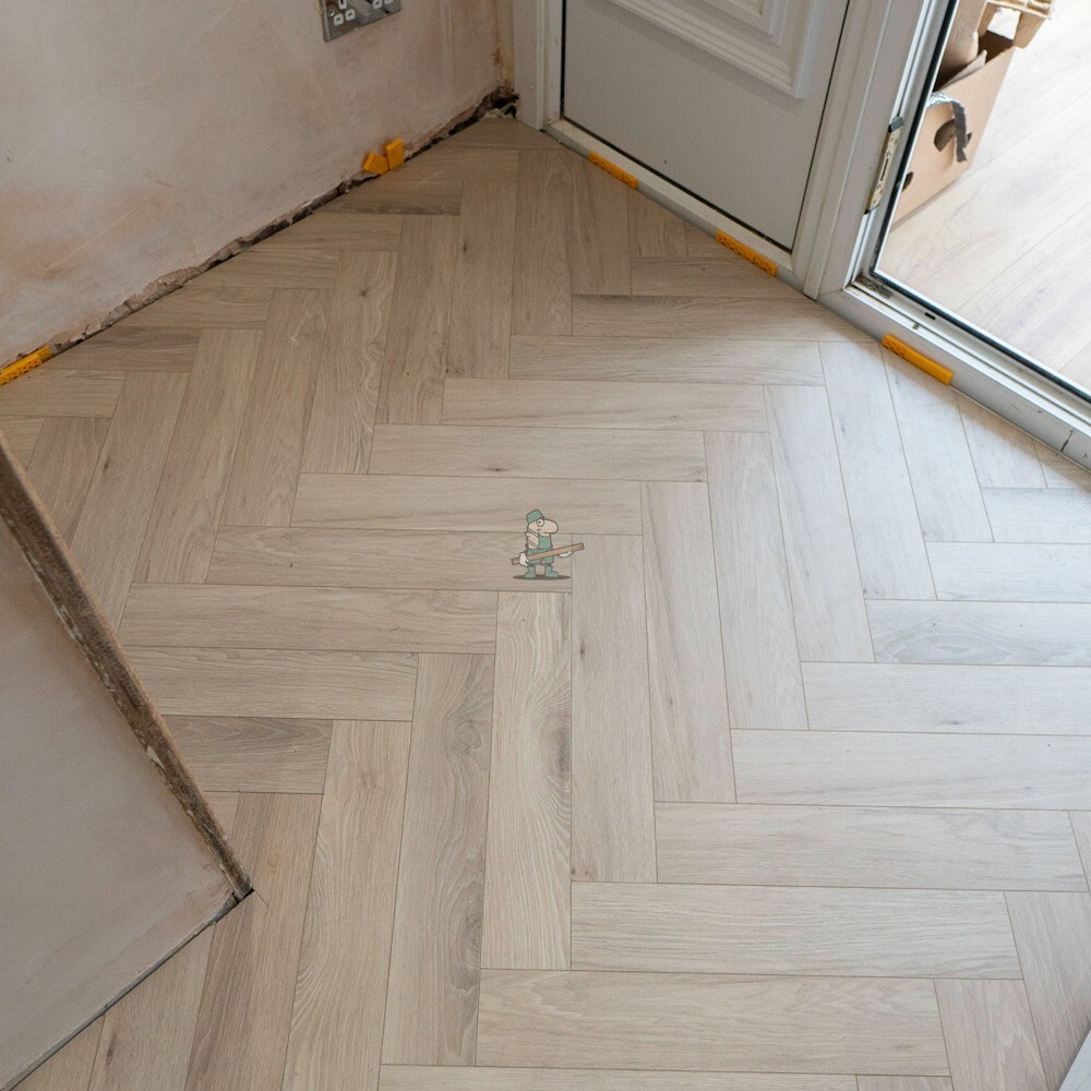 🌟 AC5 Craft 12mm Glacier Light Oak Herringbone Laminate Flooring ...