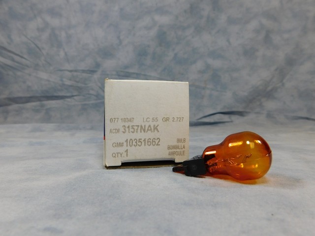 Genuine GM Fog Lamp Bulb 15839897 for sale online | eBay