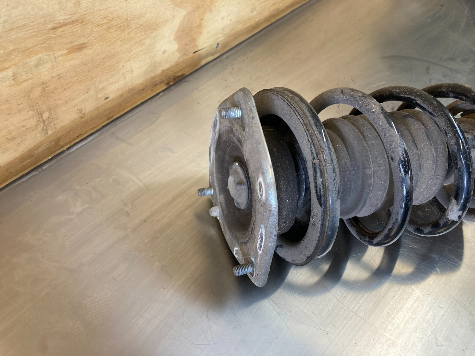 Mini cooper front shock n spring o/s drivers side 22260756 R60 R61 2010 ...