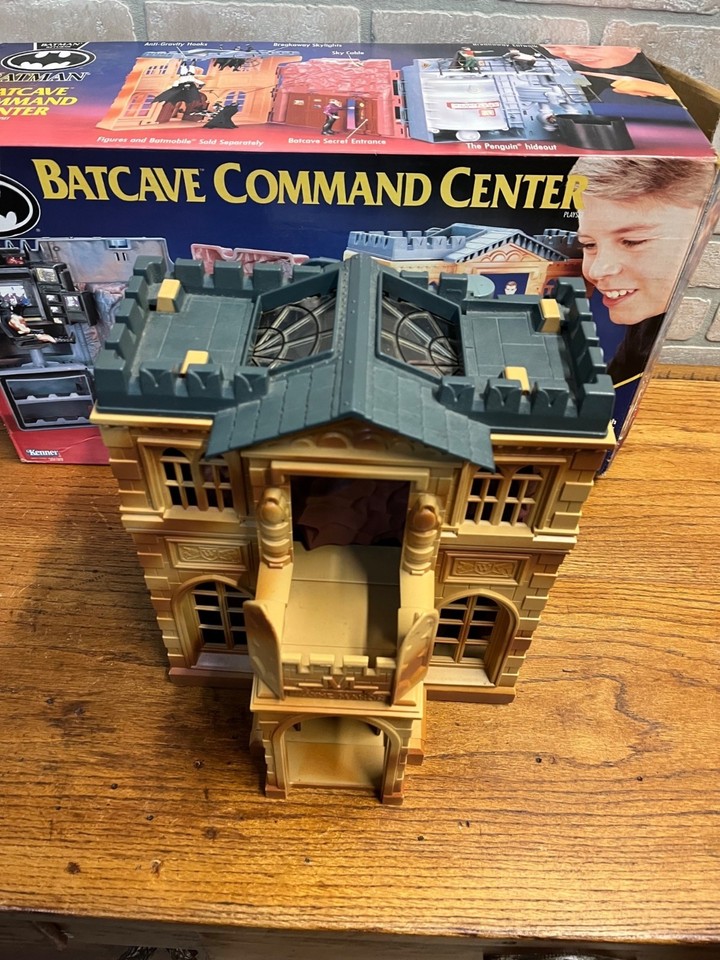 Vintage Kenner Batman Returns Batcave Command Center Playset with Box ...