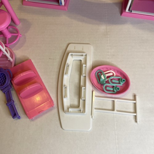 HUGE Vintage Mattel Barbie PlaySet Lot Post Office Beauty Parlor Hair ...