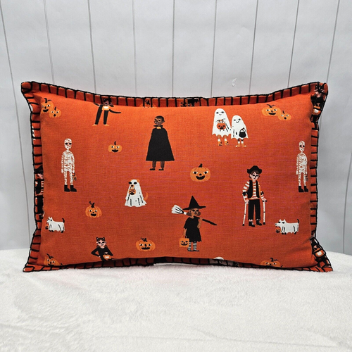 Halloween Pillow Trick Or Treaters Pattern Orange Throw 12x18 NWT Hyde And EEK | eBay