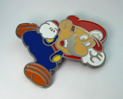 Bright Enamel Nintendo Super Mario Bros Running Mario Belt Buckle 2010 ...