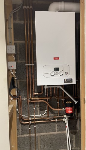 Baxi & Main Gas Combi System and Heat only Boilers Supplied And Fitted ...