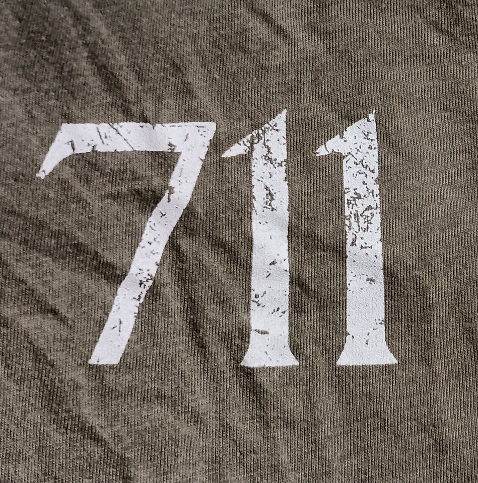 T-SHIRT - U.S. ARMY 7th SPECIAL FORCES ODA 711 - LARGE Wht numbers #2 ...