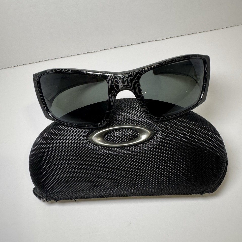 Oakley Fuel Cell ~ Polished Ghost text w Black lenses & Clam Case | eBay