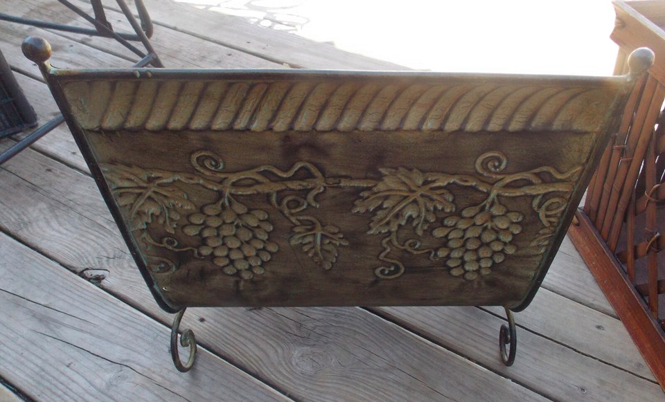 Metal Grape Magazine Rack / Magazine Stand MR-62) | eBay