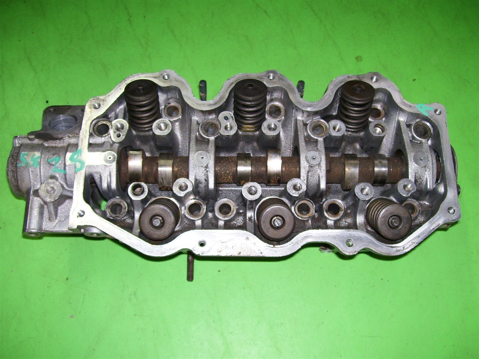 DAMAGED 1985 300ZX Z31 VG30ET Turbo Engine CYLINDER HEAD Right ...
