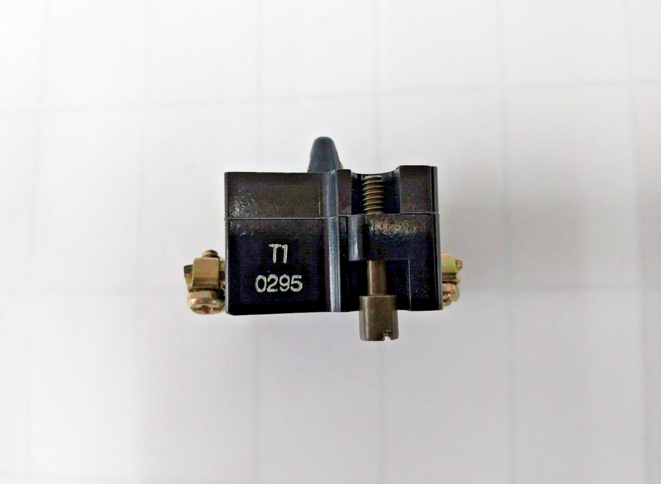 Eaton / Cutler Hammer 1 N.O. 1 N.C. Contact Block 10250T1 Series B1 | eBay