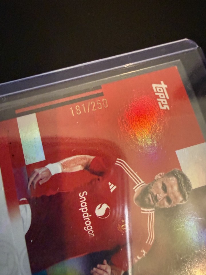 Topps Manchester United Team Set 24/25 - Luke Shaw Autograph Card /250 ...