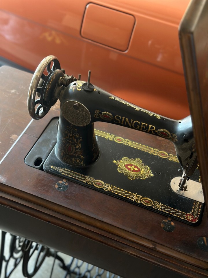Antique The Standard Sewing Machine with Wooden Table 1800's Sewing ...