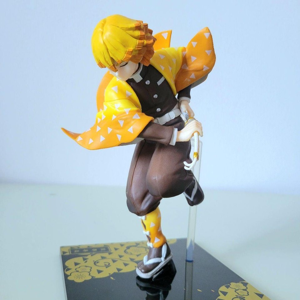Demon Slayer Kimetsu no Yaiba Zenitsu Agatsuma Figure 18cm with Base ...