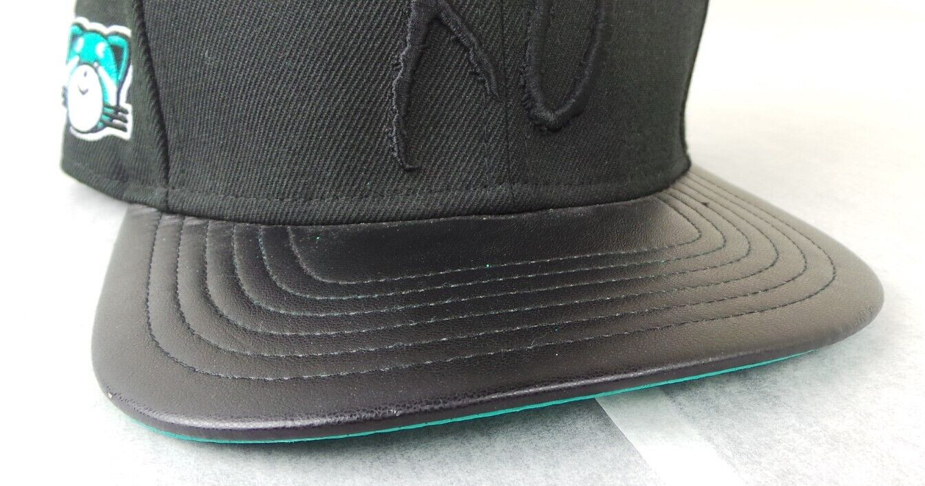 The Weeknd Official Issue XO Kiss Land Panda Tour Ha… - Gem