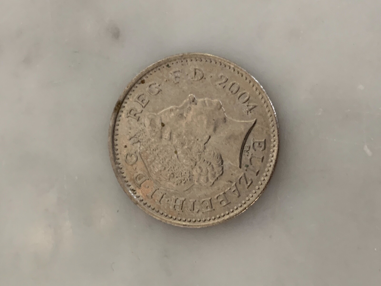 2004 TEN PENCE COIN WITH LION AND QUEEN ELIZABETH PROFILE | eBay