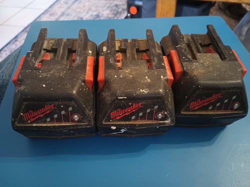 Lot Of 3 Milwaukee V28 Lithium-Ion Rechargeable Battery 48-11-2830 For ...