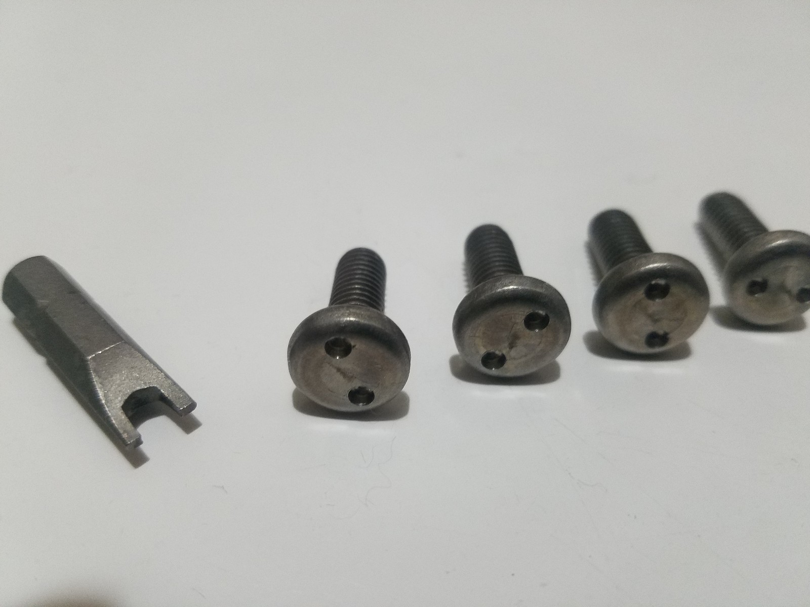 VW SECURITY Anti Theft luxury Auto License Plate Screws Stainless Snake ...