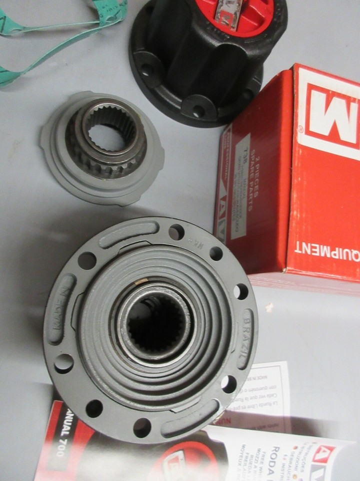 AVM 738 locking hubs Suzuki Samurai sierra Sidekick Chevy Tracker lock ...