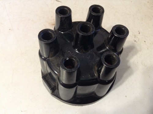 1931512 - A New 6 Cylinder Distributor Cap For An IH RD372, RD406 ...