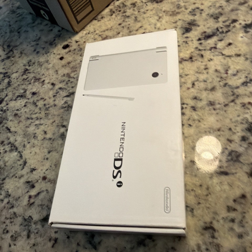 Nintendo DSi White Console Box Stylus Charger Games Games Games | eBay