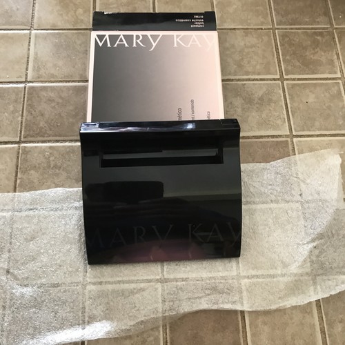 NIB Mary Kay Compact #017362 Makeup Case Magnetic New In Box | eBay