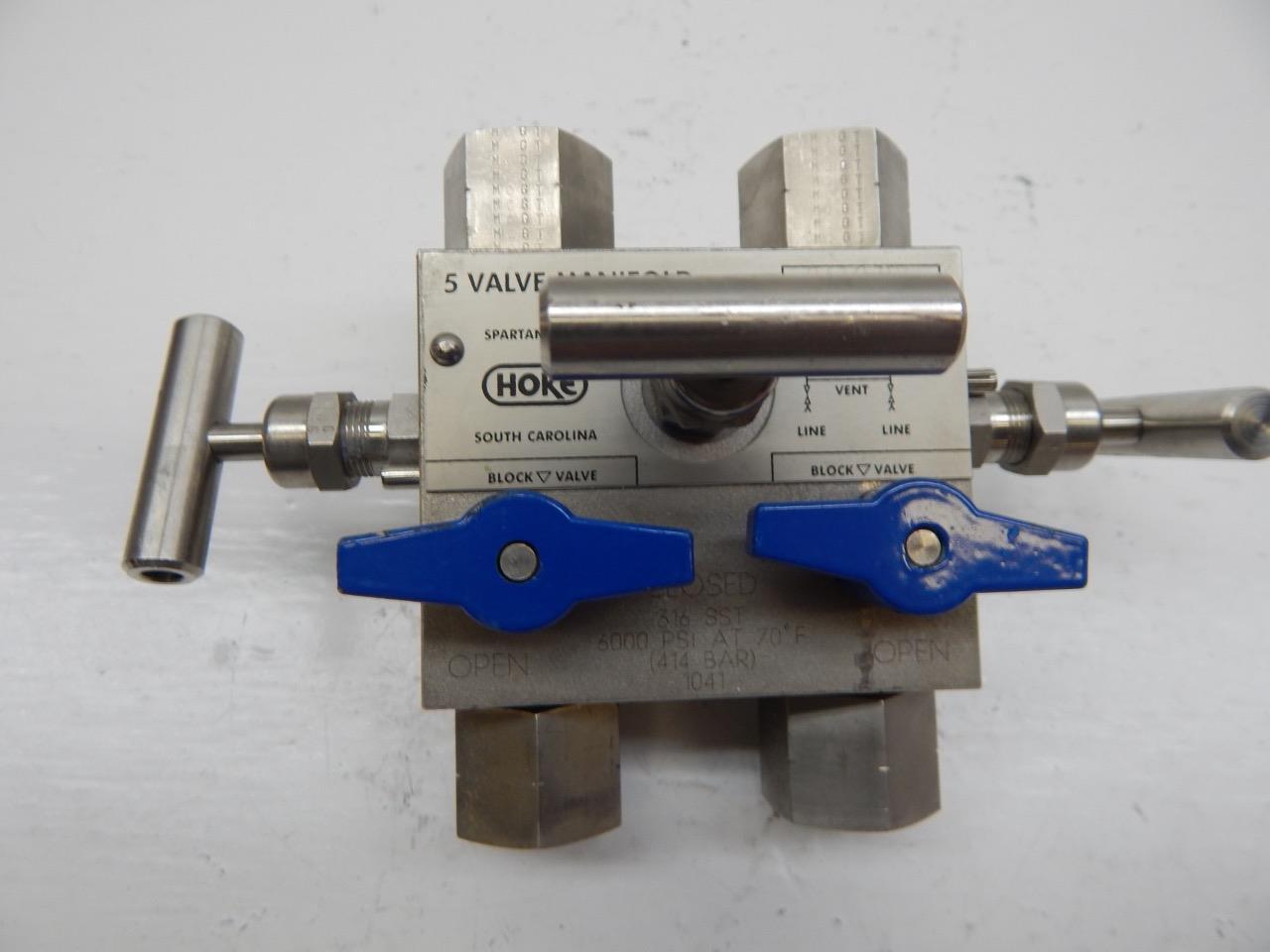 Hoke 8613F8Y Pentafold 5-Valve Stainless Steel Manifold 1/2’’ Female ...