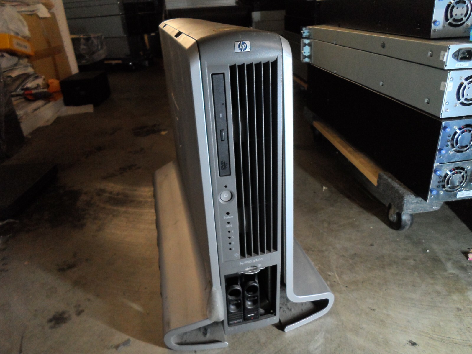 HP Pedestal HP9000 RP3410 PA8800 800MHz Dual Core 1Gb Mem, no HDD ...