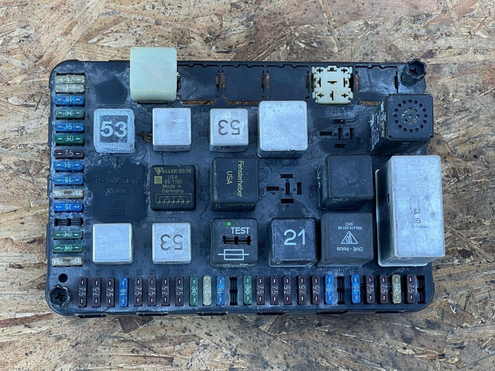 86-95 Porsche 944 968 S S2 Engine Power Distribution Junction Fuse Box ...